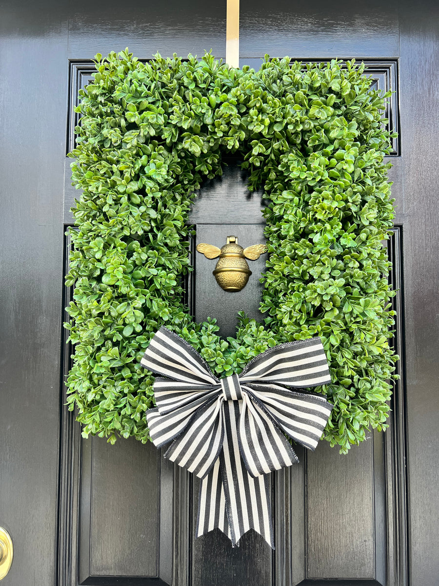 The Rectangle Classic Boxwood Wreath – The Accidental Farmgirl Co